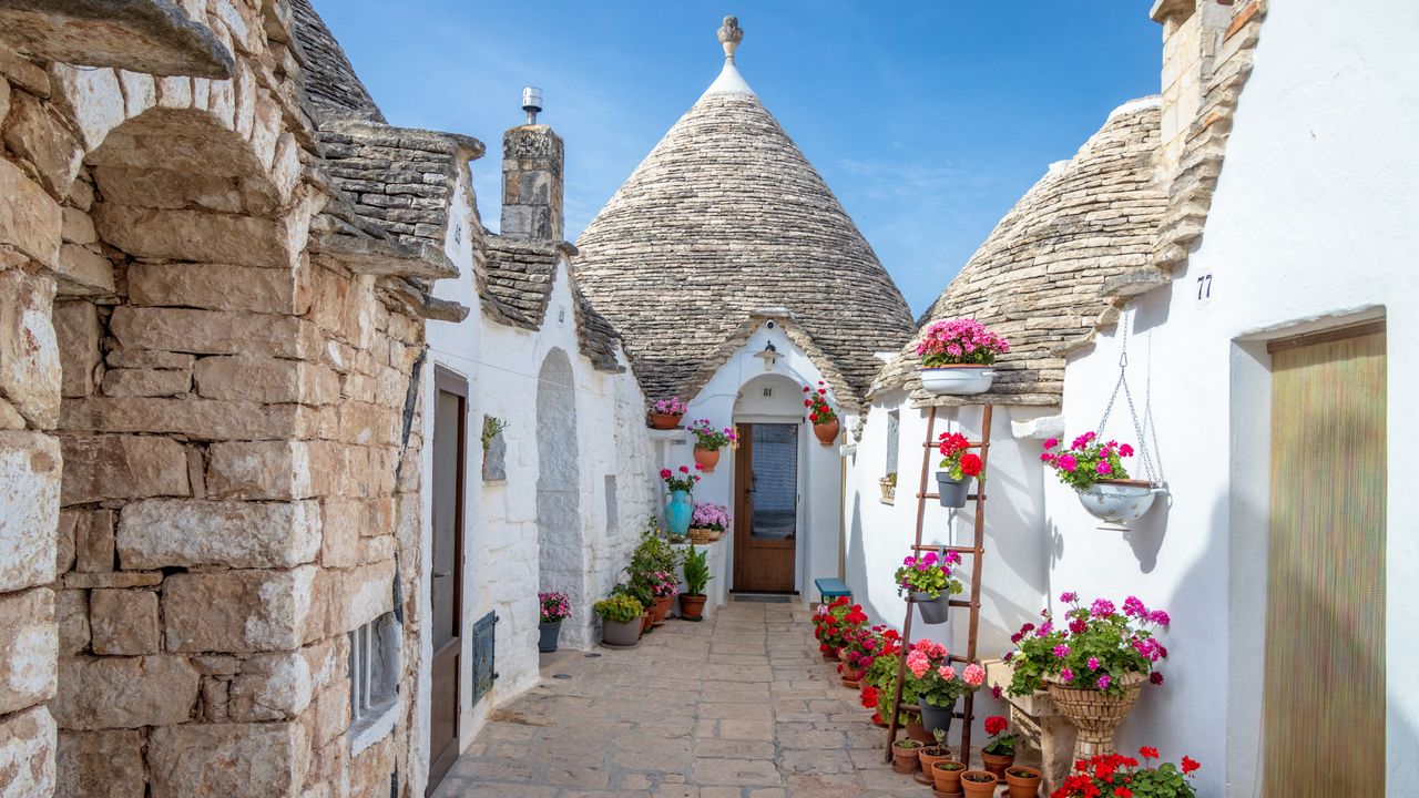 Trulli in Alberobello, Apulien, Italien - Bing Gallery · Peapix