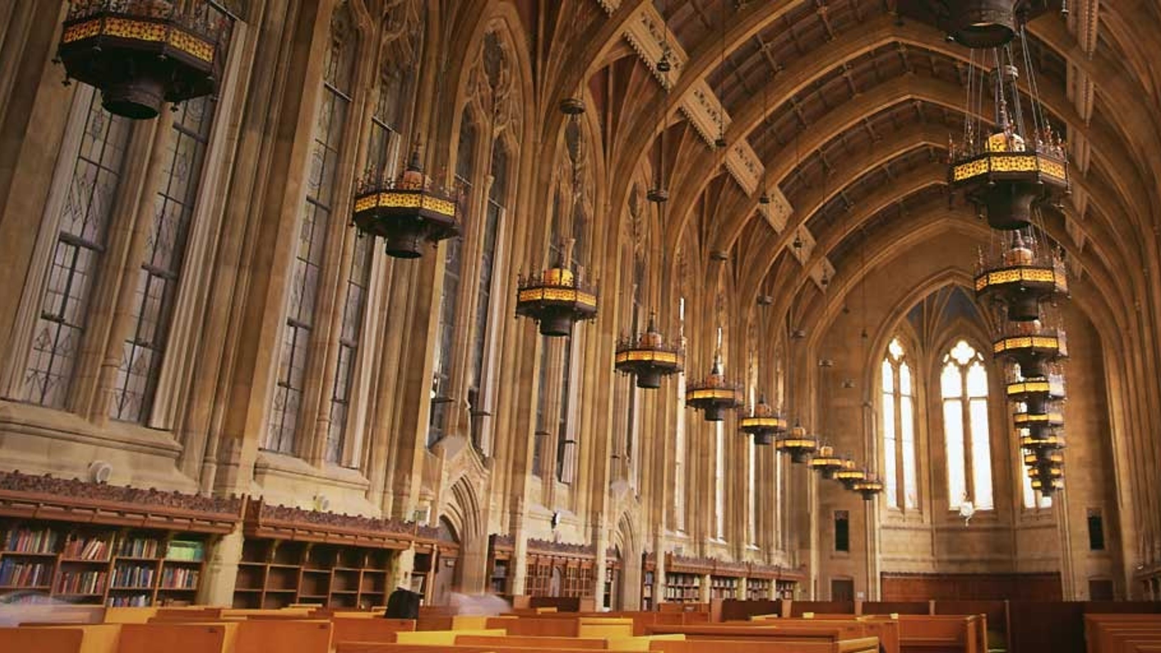Interior of Graduate Reading Room at Suzzallo Library, University of ...