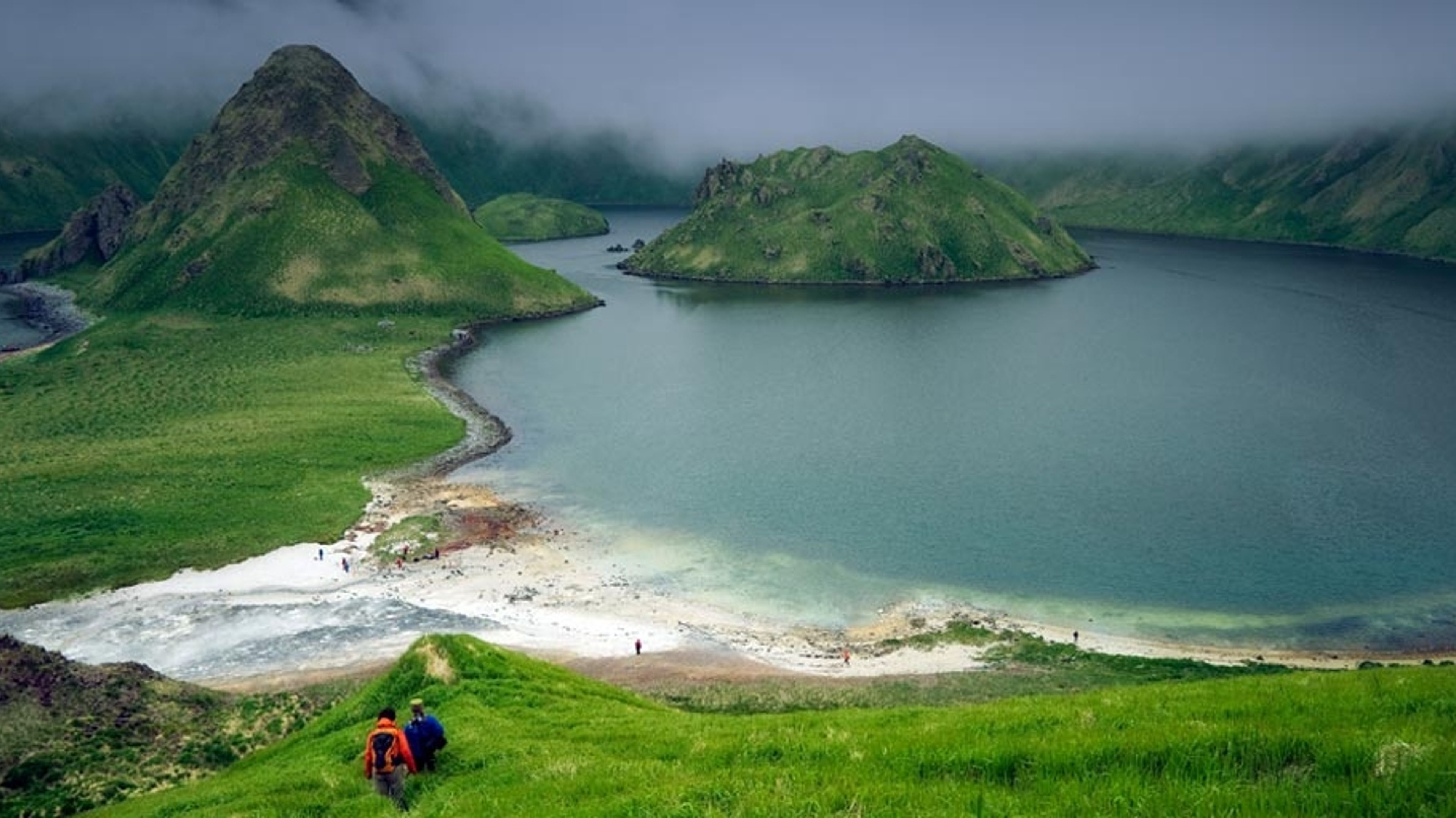 Geothermisches Gebiet mit vulkanischer Caldera, Oblast Sachalin ...