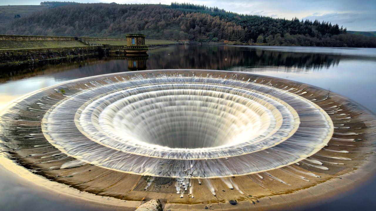 Down the drain - Spotlight Gallery