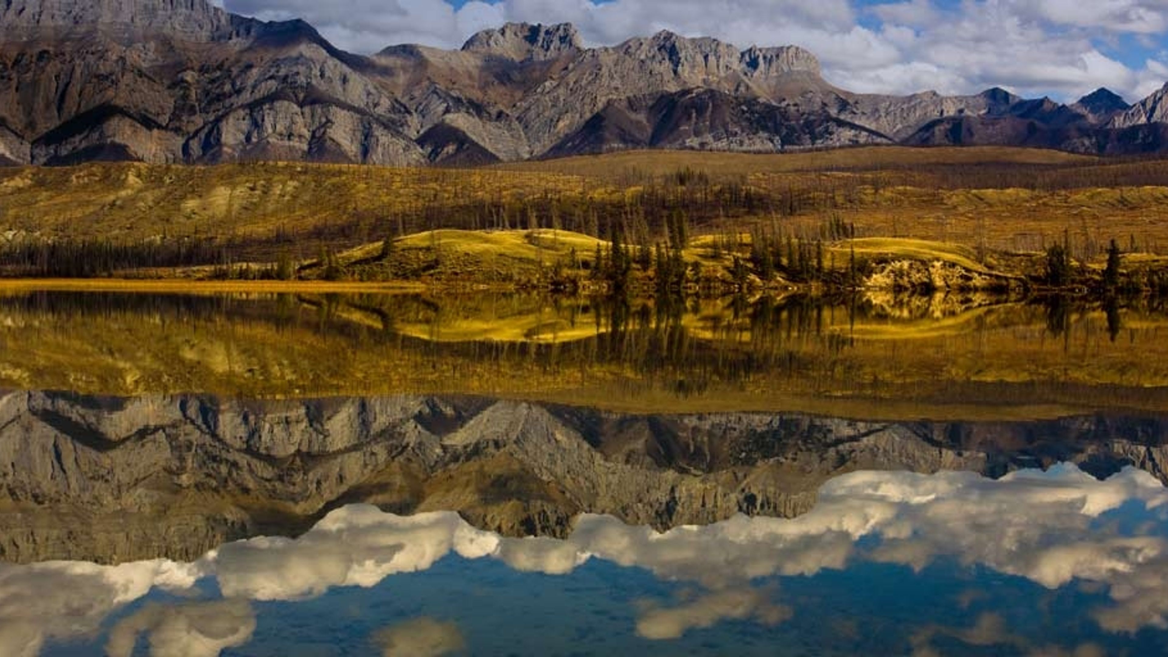 Talbot Lake in Athabasca River Valley, Jasper National Park, Alberta ...