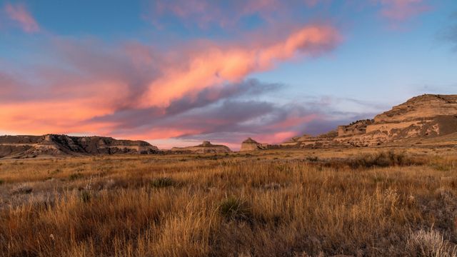 Scotts Bluff National Monument in Gering, Nebraska - Bing Gallery · Peapix