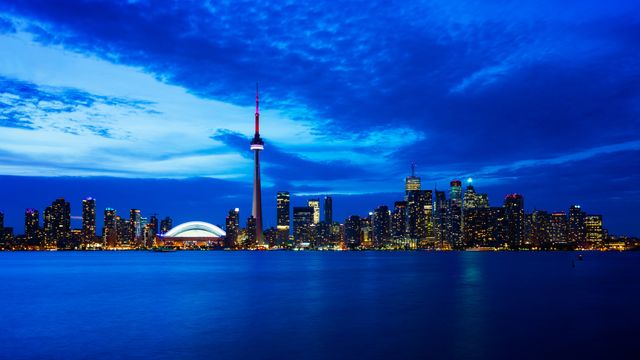 Toronto glow - Spotlight Gallery