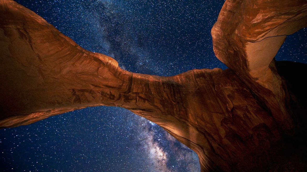 Milky Way above Double Arch in Arches National Park, Utah - Bing ...
