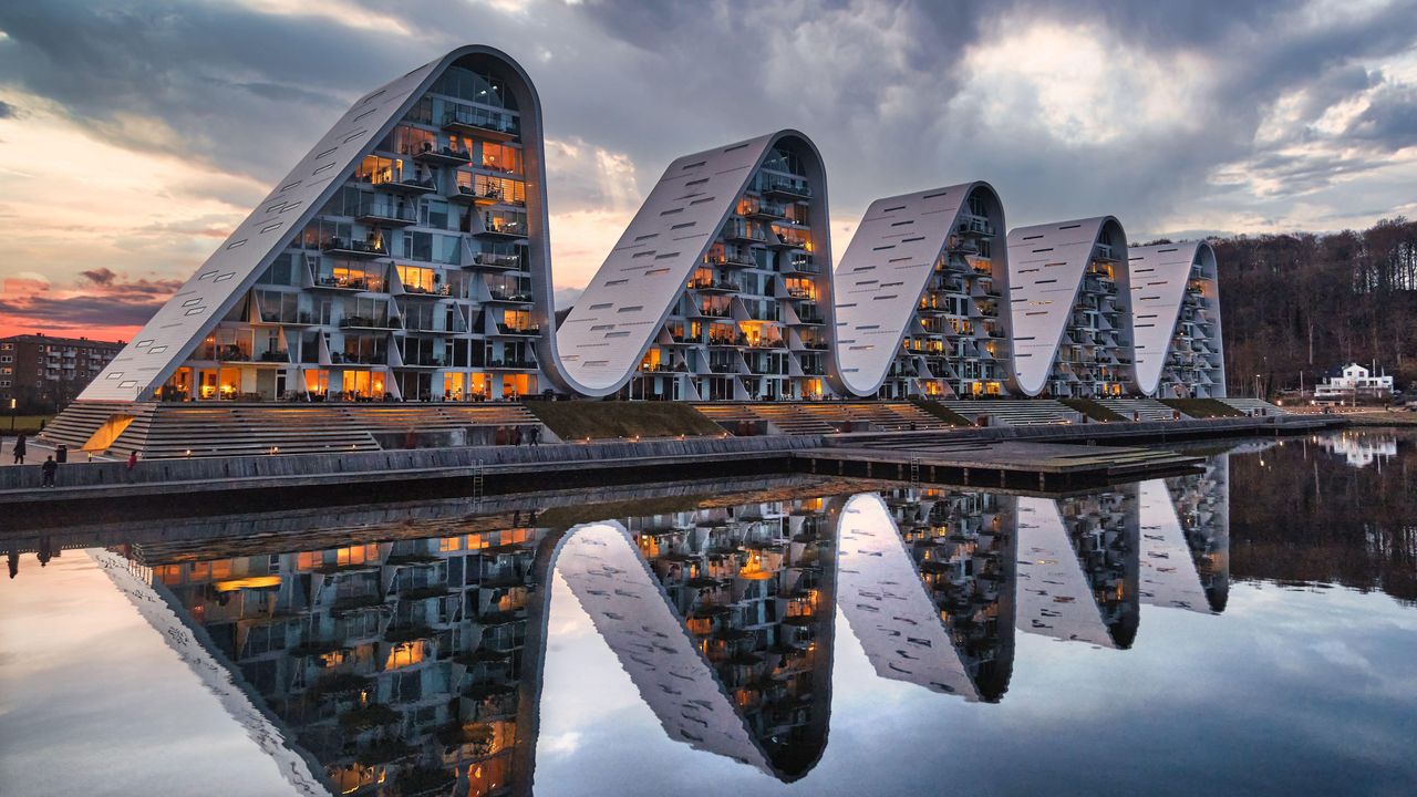 The Wave residential building, Vejle, Denmark - Bing Gallery · Peapix