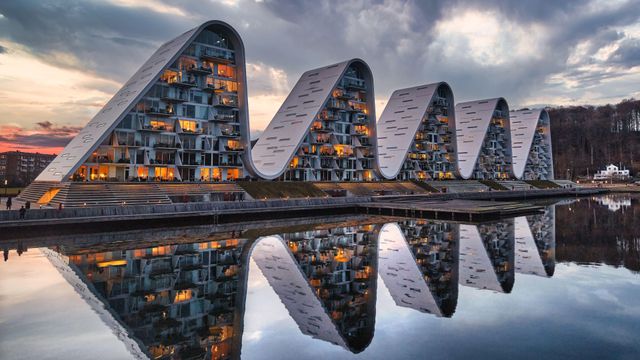 The Wave residential building, Vejle, Denmark - Bing Gallery · Peapix