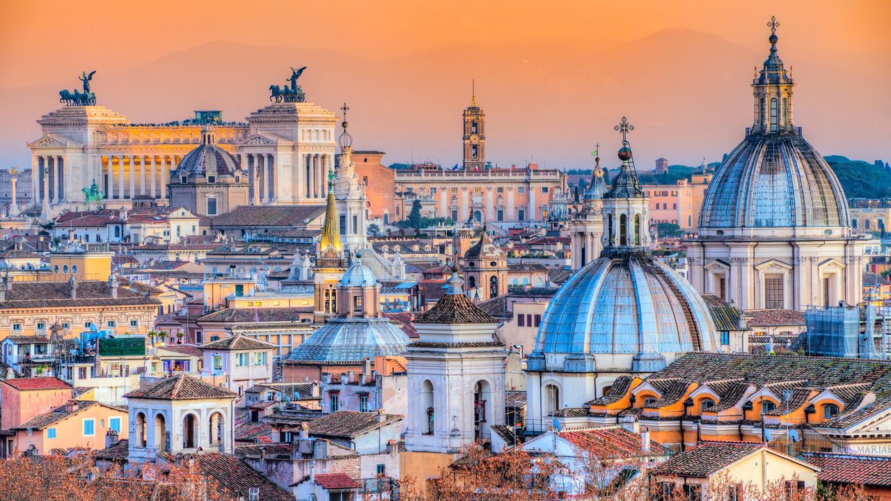 Vista su Piazza Venezia e il centro di Roma, Roma, Italia - Bing ...