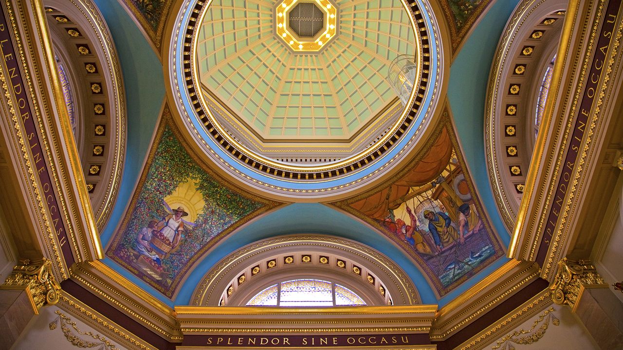 Decorative ceiling of the rotunda in the British Columbia legislative ...