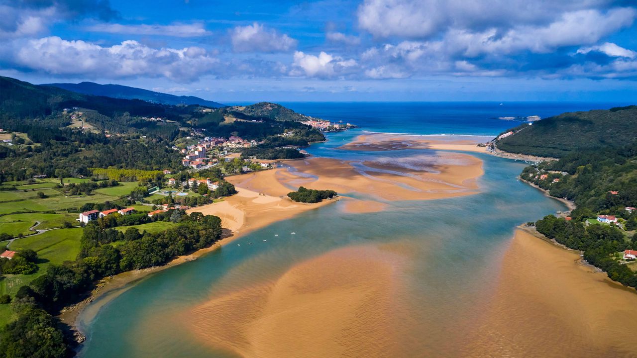 Río Oca, Mundaka, Vizcaya, País Vasco, España - Bing Gallery · Peapix
