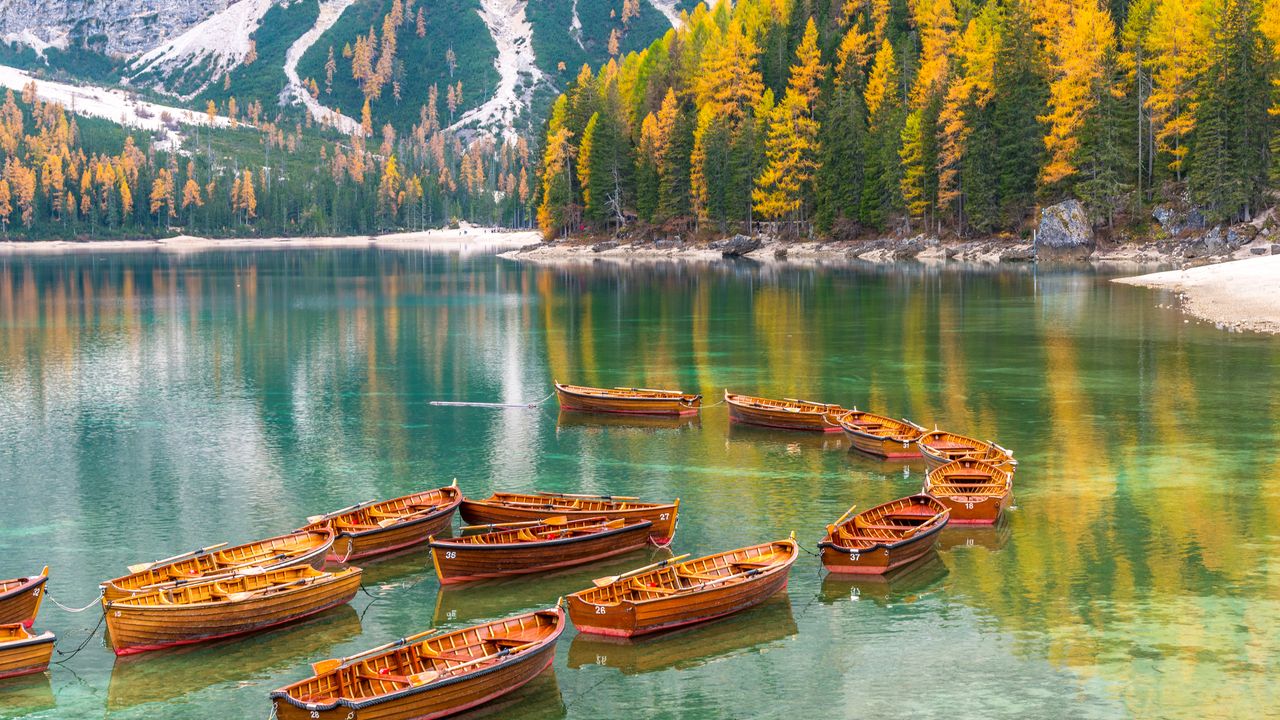 Lago di Braies, Trentino-Aldo Adige, Italia - Bing Gallery · Peapix