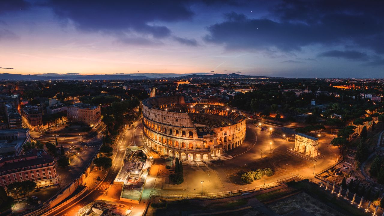Aerial view of the Colosseum, Rome, Italy - Bing Gallery · Peapix