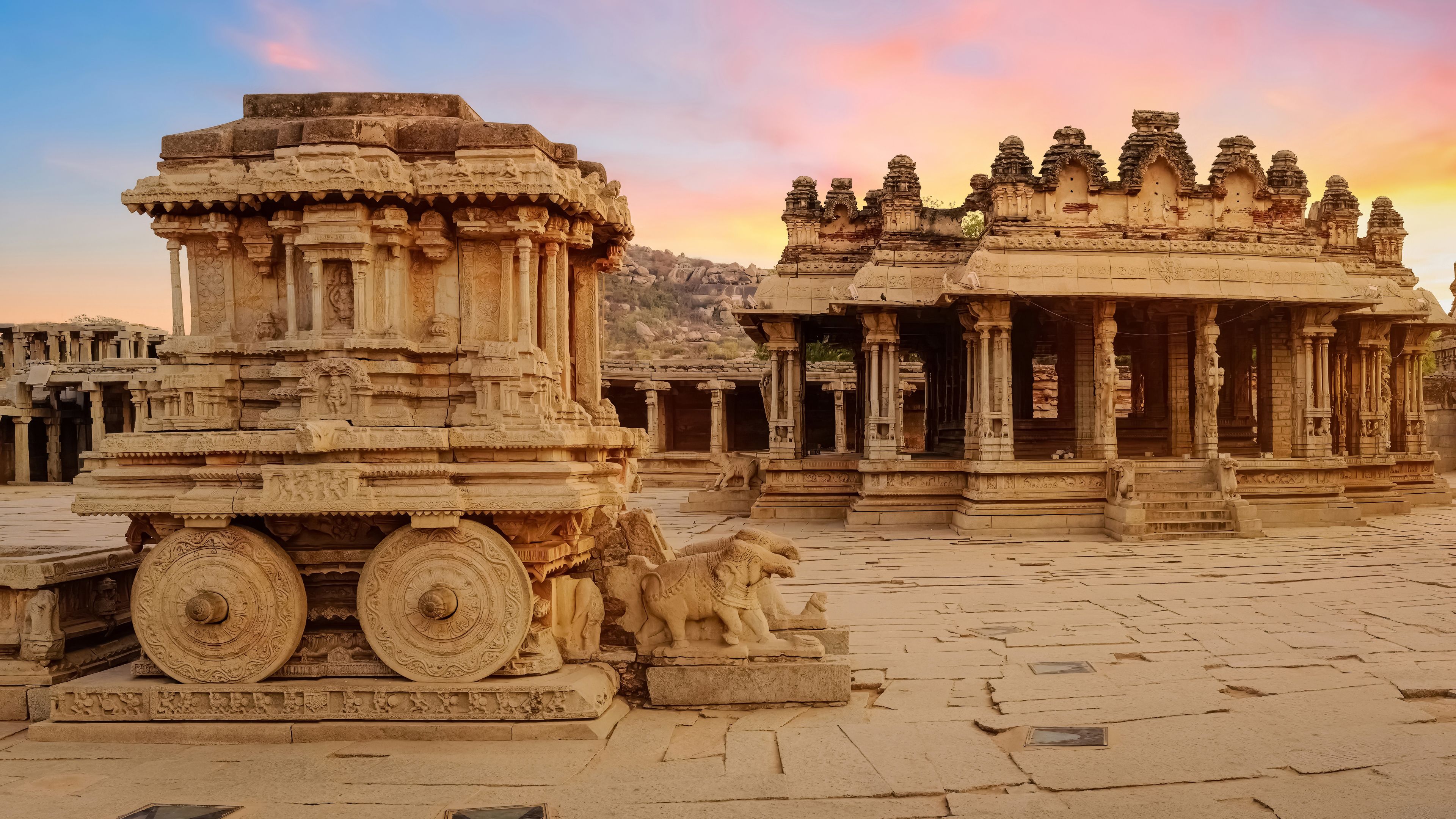 The stone chariot inside the Vittala Temple complex at Hampi in ...
