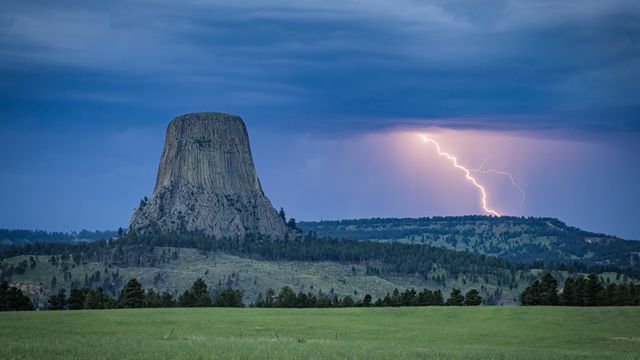 Devils Tower National Monument, Wyoming, USA - Bing Gallery · Peapix