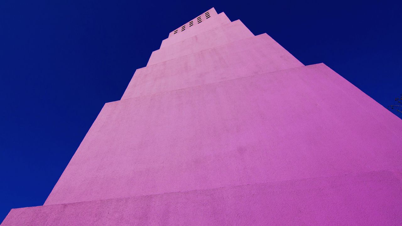 Latino Cultural Center designed by Ricardo Legorreta, Dallas, Texas ...