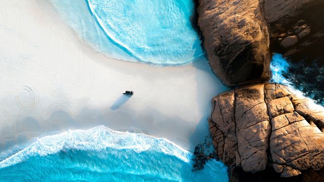 20+ Cave Wallpapers - HD Spotlight Desktop Wallpapers · Peapix