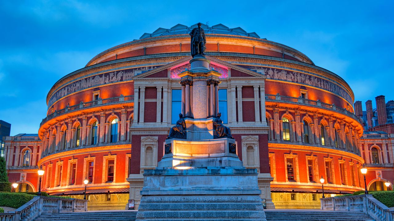Royal Albert Hall at night, South Kensington, London. - Bing Gallery ...